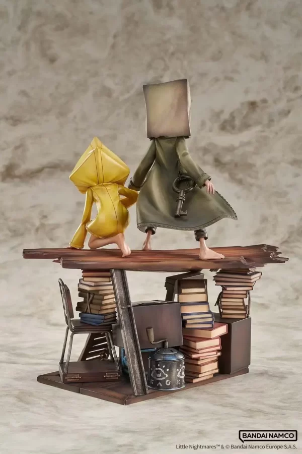 Little Nightmares II – Mono & Six – Bandai – Darko Store